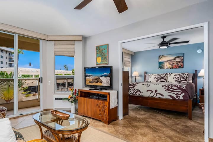 Maui Banyan, Remodeled, Across Kamaole Beach! - Kihei, HI