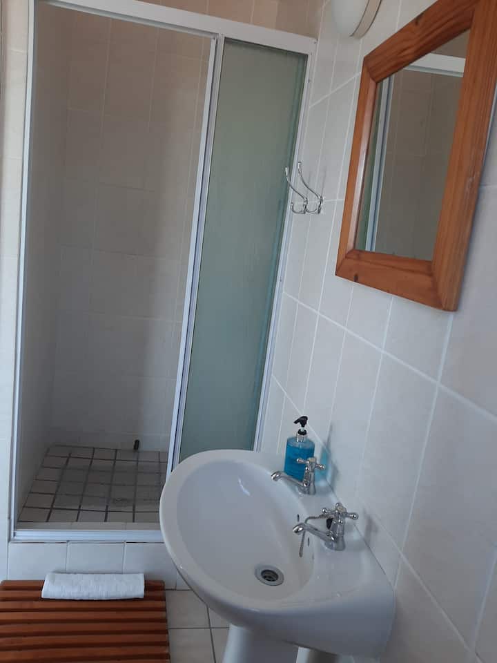 Oom Piet Accommodation - Unit 3 - Franskraal