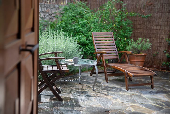 House Of Art In The Heart Of Kifissia - Hy Lạp