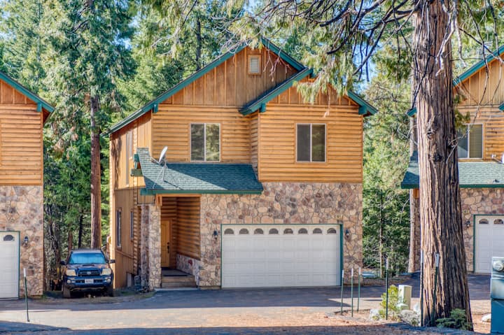 Large Family Getaway!!! - Shaver Lake, CA