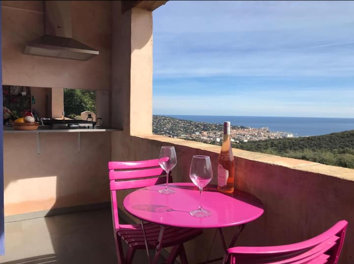 Charmant Studio Avec Vue Sur Le Golfe De St Tropez - Grimaud