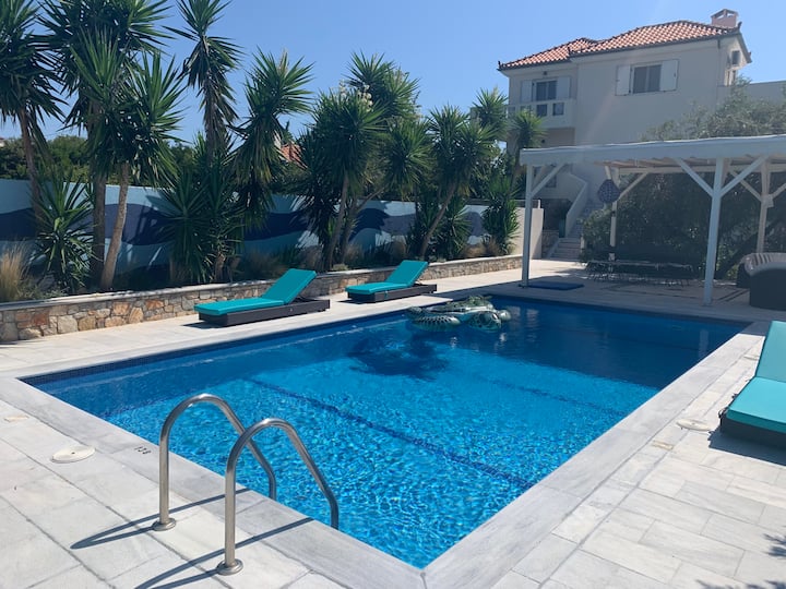 Chiqui Luxury Apartments. - Alonnisos