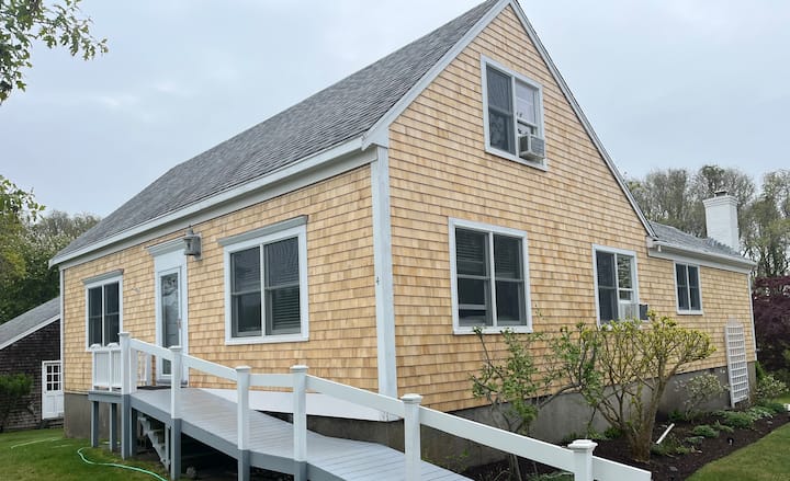 The Crecca Cottage - Nantucket, MA