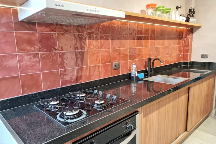 Pitangueiras In The Center Of Everything - Guarujá