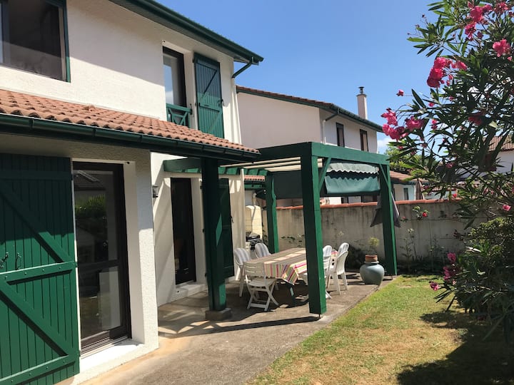 Agréable Maison Avec Joli Jardin - Biarritz