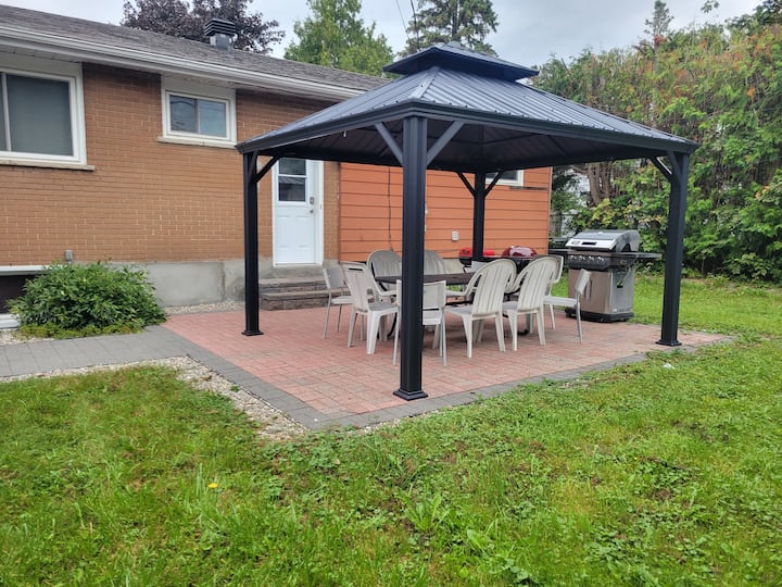 Private Basement Apartment With Parking - Ottawa