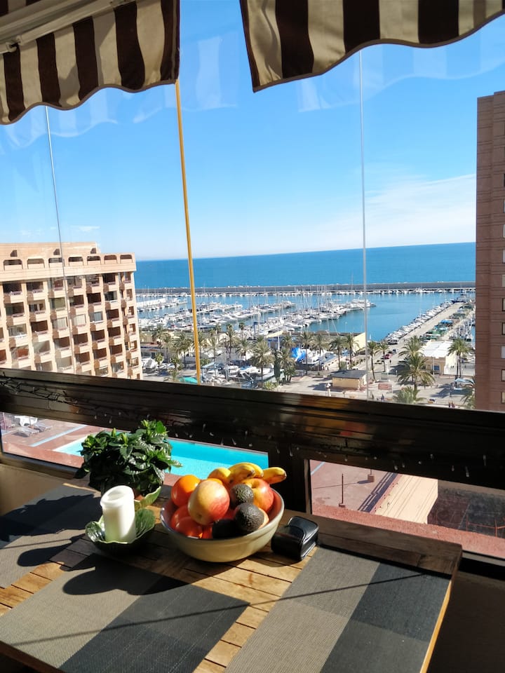 Seaview Luxury Apartment For 2-4 People With Wifi - Fuengirola