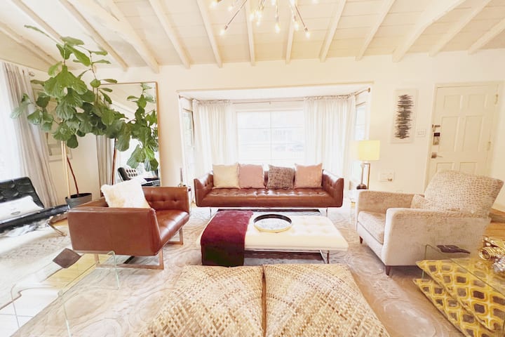 Short Term/long Term 3bdr Near Universal Studios - Burbank, CA