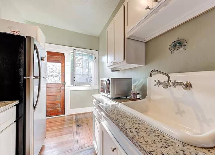 Modern Comfort 1b1b In The Heart Of Plaza District - Bricktown - Oklahoma City