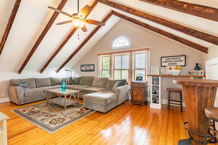 ★Entire House In Downtown Newport★5 Bdrm★parking★ - Newport