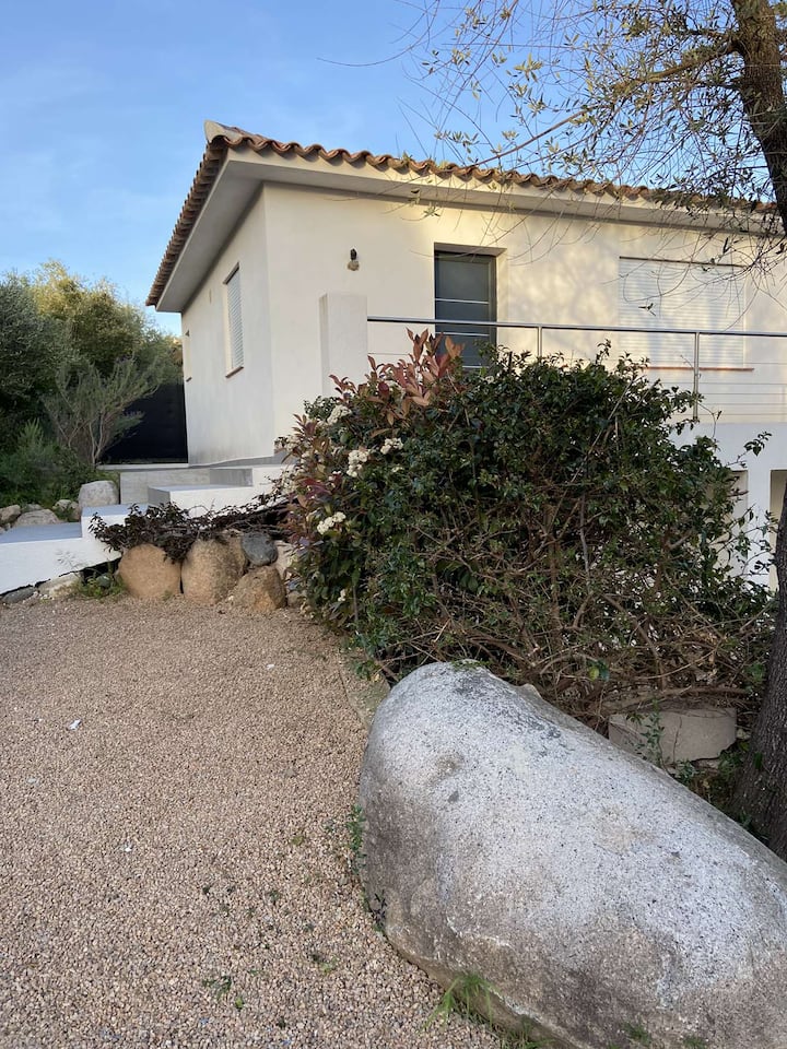 Haut De Villa Vue Sur Mer à 10min De La Plage - Pinarellu