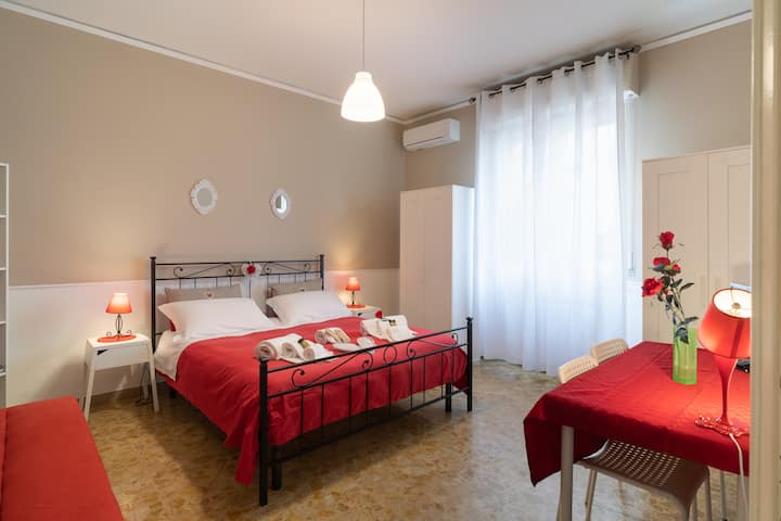 Terrazze Italiane City Center - Red Apartment - Verona
