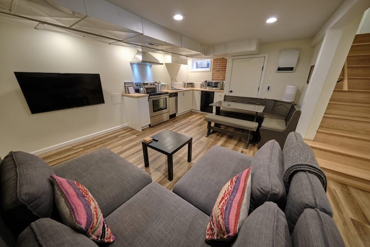 Ultra Clean 2 Bedroom With Hepa Air Purifier - Portland, OR