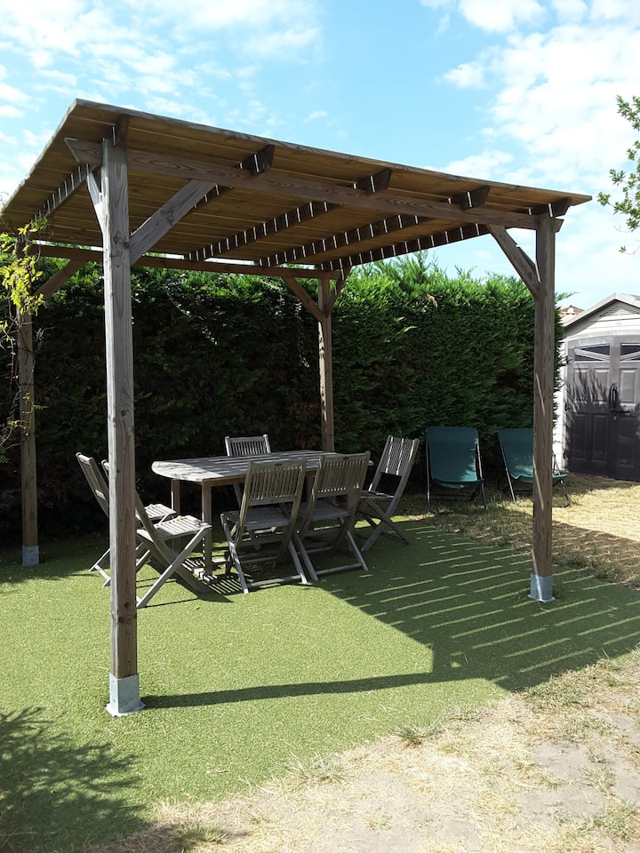 Maison De Vacances, 3 Chambres, Jardin Clos - Meschers-sur-Gironde