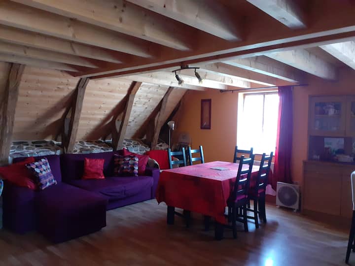 Gîte Pour 4 Personnes- Fouroux 63690 Larodde - Lac de Bort-les-Orgues