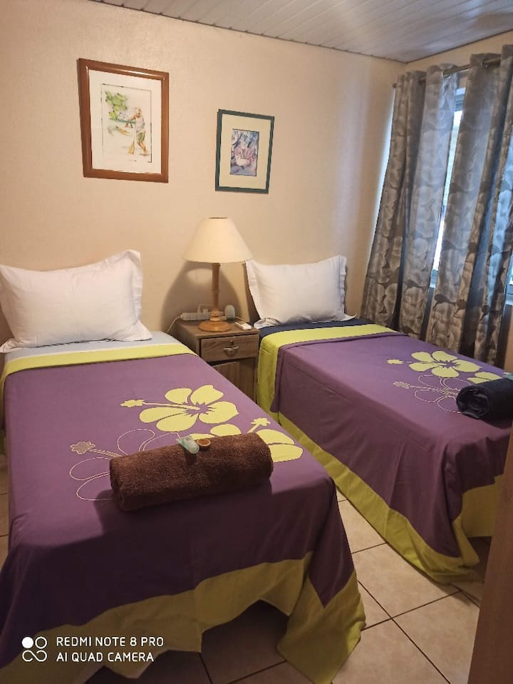 Chez Rosalie Et Marc - Chambre Privée 2 Climatisée - Bora-Bora