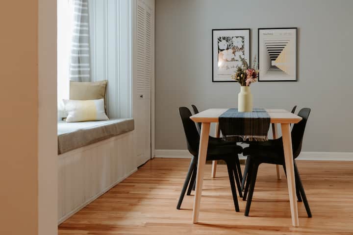 Steel City Retreat- 2 Bedroom House With Parking - Pittsburgh, PA