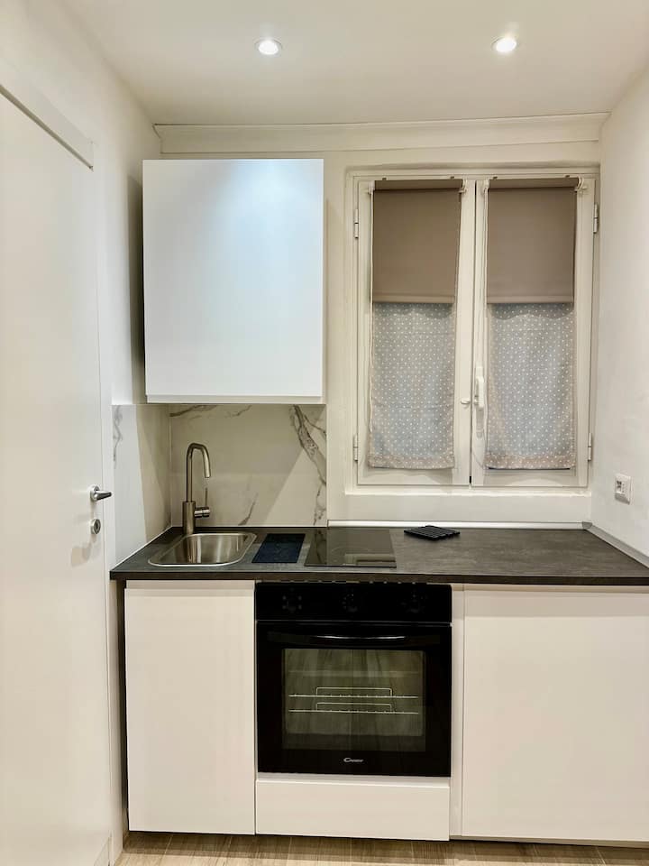 Elegant Milan Space: Renovated  & Well Connected - Milán