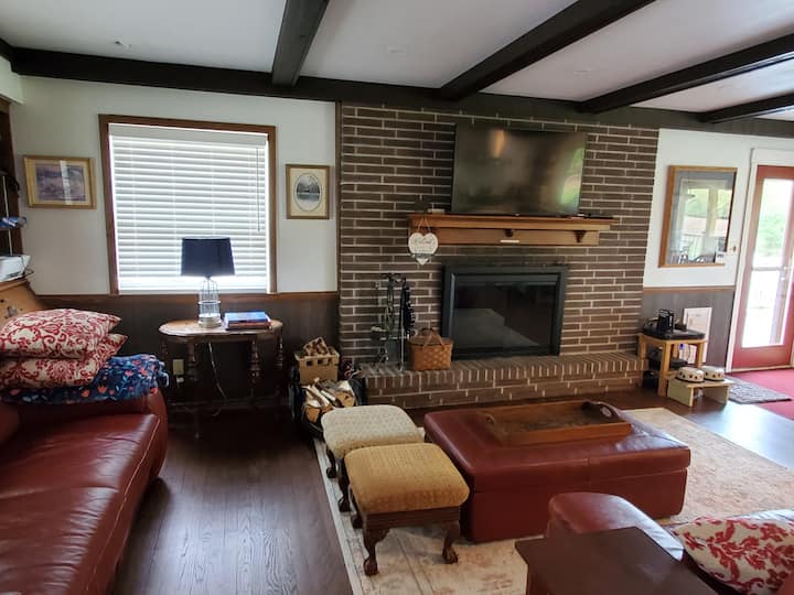 Pine Grove Hideaway - Blue Mountain Lake, Ogdensburg