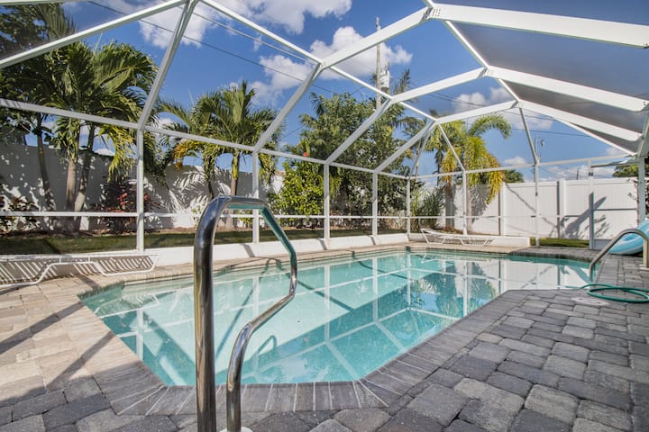 4 Bed 2 Bath Vanderbilt Beach House W/private Pool - Naples Park, FL