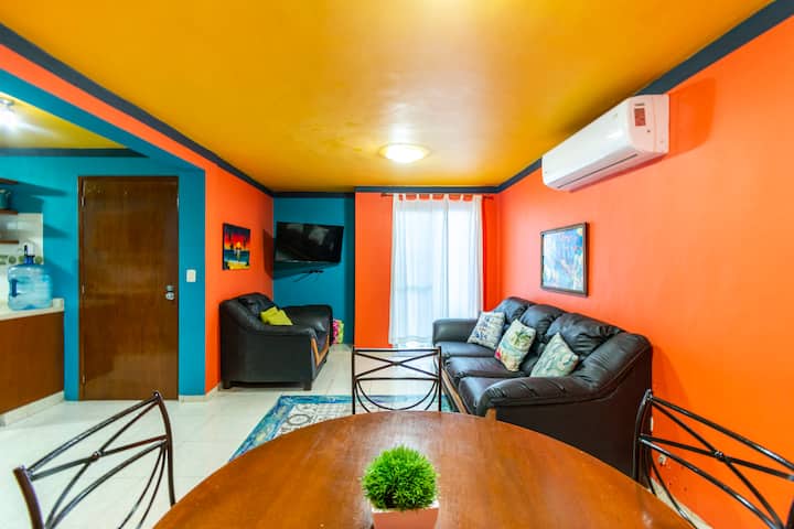 Condo W Car Option, 1 Block To Everything Downtown - Cozumel
