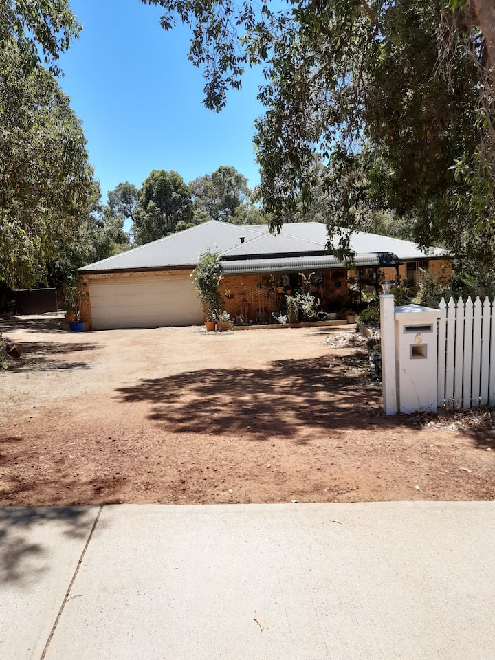 Mundaring Bed And Breakfast - Mundaring