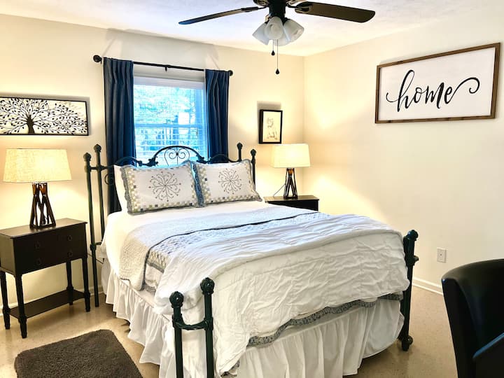 146 Barbara Ann's, Well Appointed Italian Leather - Aiken, SC