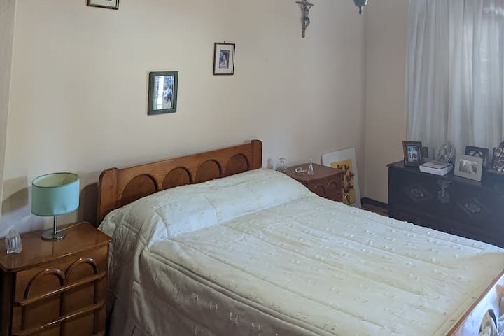 Arrenda-se Quarto Perto Da Nazaré E De Fatima - Porto de Mós