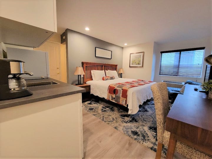 Ground Floor Dtc Studio 158 - Best Prices! - Aurora, CO