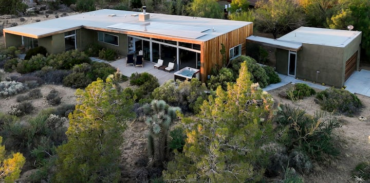 Wonder Walls —Architect Designed—native Garden - Yucca Valley, CA