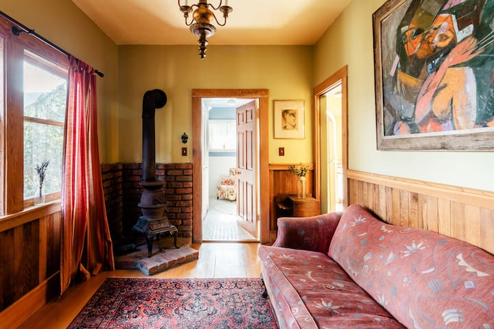 Sun Drenched Home In N. Oakland - Berkeley, CA