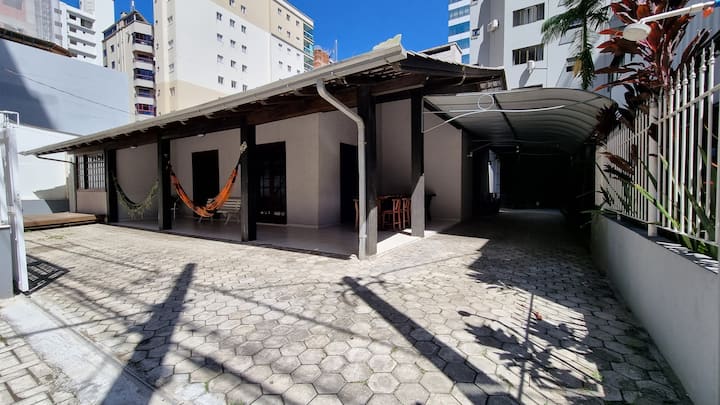 Casa 3 Suítes E 2 Quartos Perto Do Mar. - Porto Belo