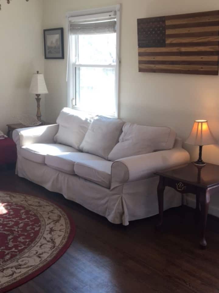 Forest Acres Charm - Ft.j 5min, Usc/dt 10 Min. - Columbia, SC