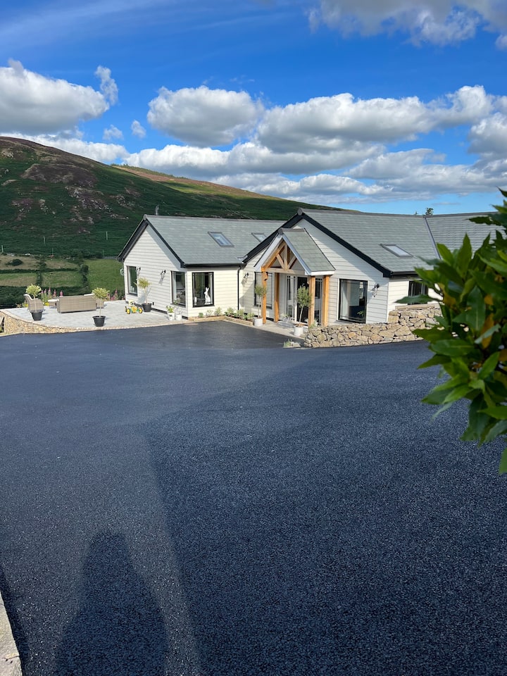 Irish Lake Cottage - Newry