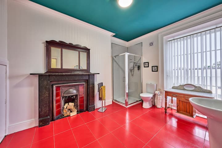 Bedroom 6 At Crawford Square - Derry