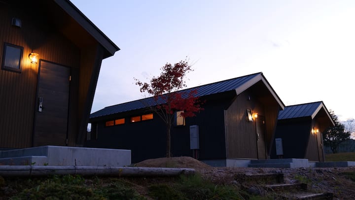 お伊勢参りに最適！静かで快適な専用シャワールーム付きバンガロー1棟占有です！ - Tsu