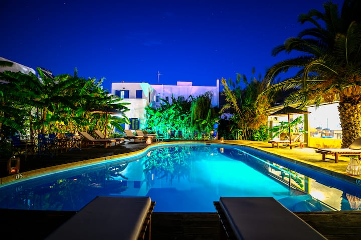 Casa Di Roma Triple Pool View - Paros