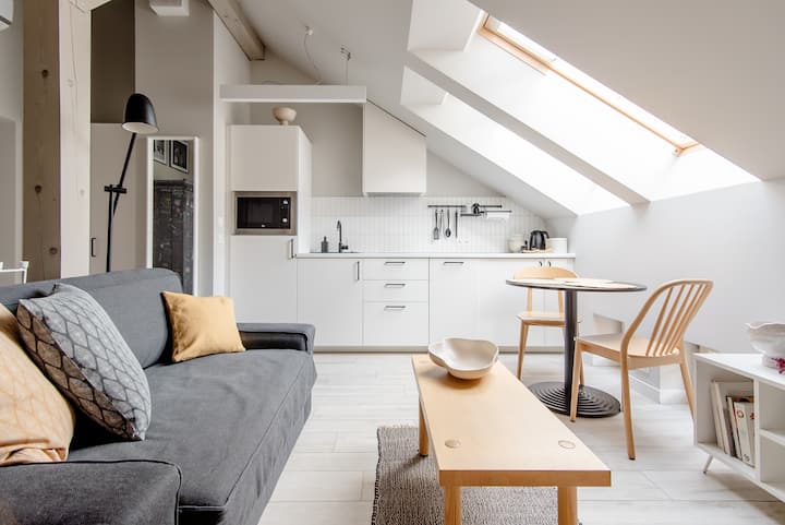 Charming Designer Attic Next To St. Florian's Gate, Unique Handmade Decoration - Krakow