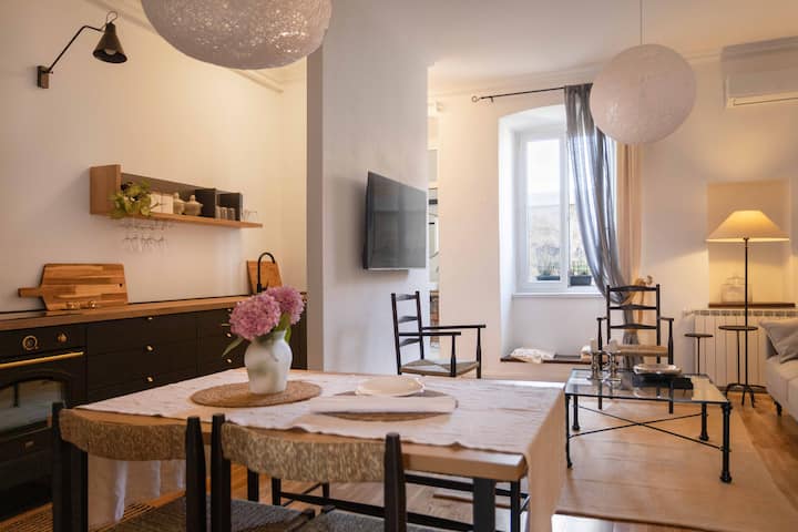 Max Luxury - Private Parking - Pula