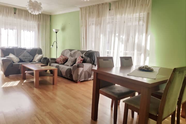 Apartamento Naval - Confortable Para Familias - Marín