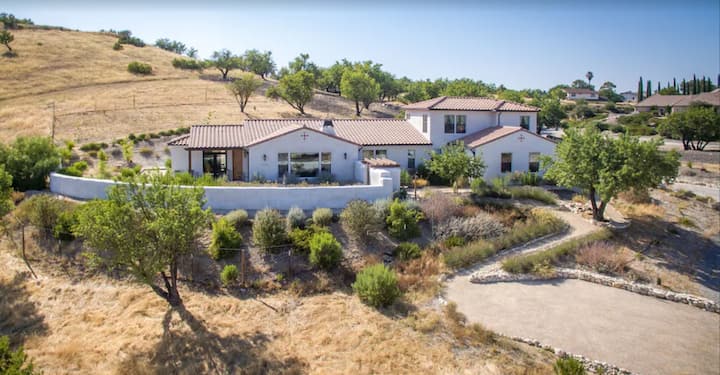 La Casa De Robles- A Luxury Wine Country Retreat - Templeton, CA