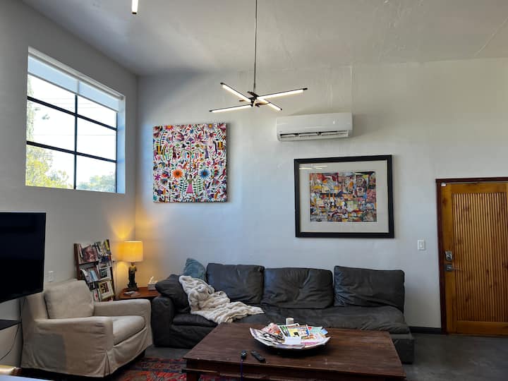 Artsy, 12 Ft Ceilings, Yard, Ev Chg, 850 Sq Ft - Tucson, AZ