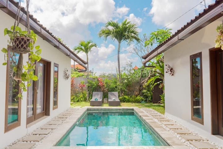 3br | Private Pool | 1min Walk To La Favela! - Seminyak
