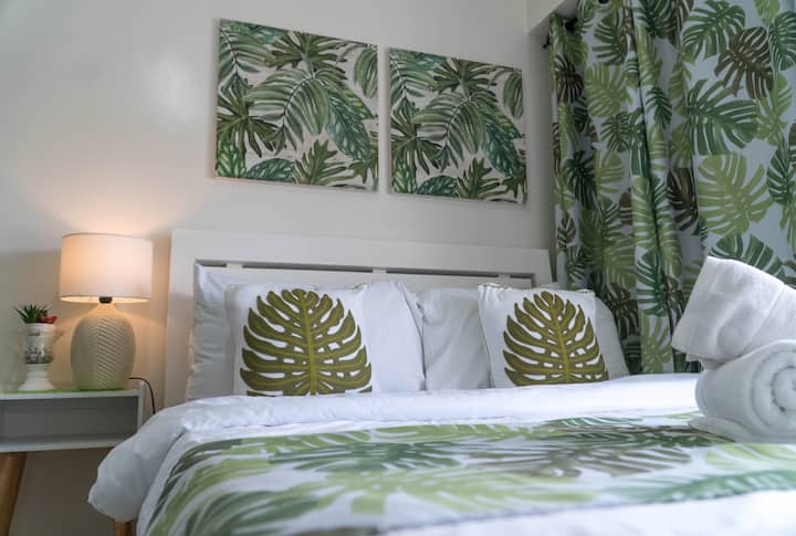 An Oasis In Tagaytay Suite Room B: Foliage - Tagaytay