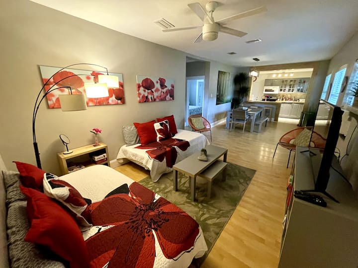 Charming 3 Bedroom House In Heart Of Miami - Miami