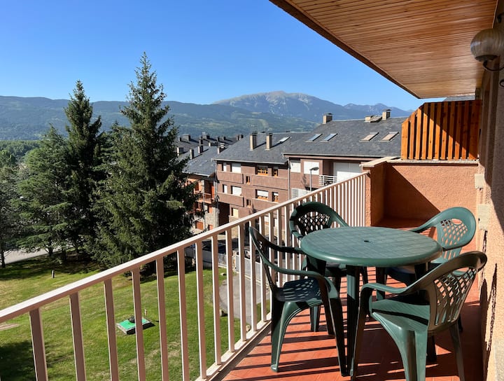 Apartamento Luminoso Con Vistas A Las Montañas - Puigcerdà