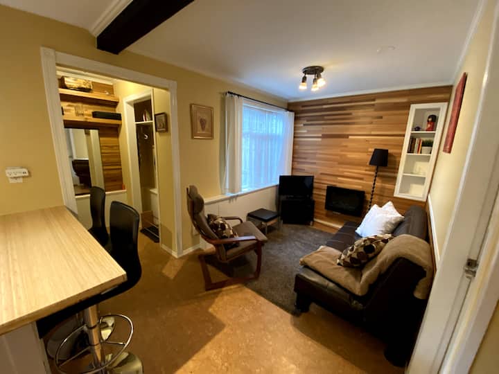 Cozy Oasis Uptown Garden Suite - Vancouver