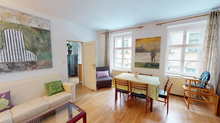 Central Pedestrian Area, Spacious Apartment (80m²) - Vienna