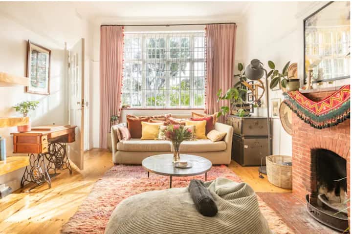 Beautiful & Spacious Cape Town Apartment - Cape Town