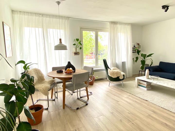 Light Apartment In Amsterdam Oost, Modern & Light - Amsterdam